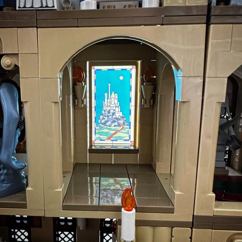 LEGO MOC Hogwarts stained glass window corridor by halfbrickprincess ...