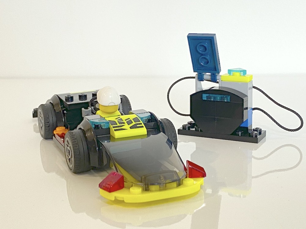 LEGO MOC-144001 60383 Bobsled by Stroked_not_Dead. | Rebrickable ...