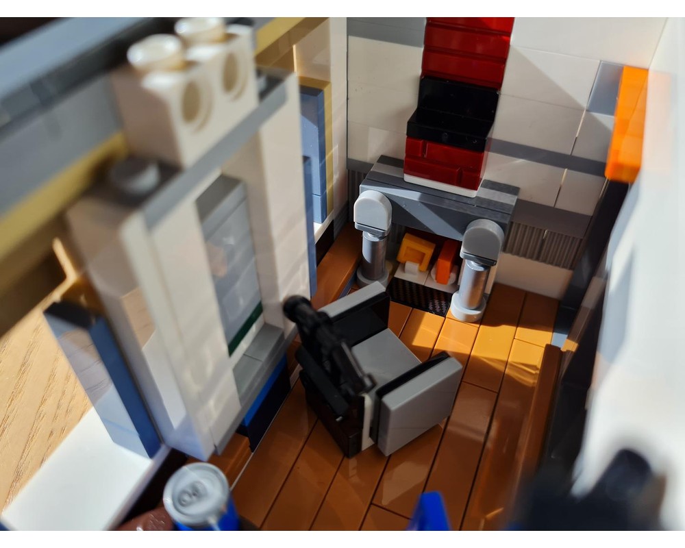 LEGO MOC Parisian Bakery - modular Seinfeld 21328 alternative by Mictur ...