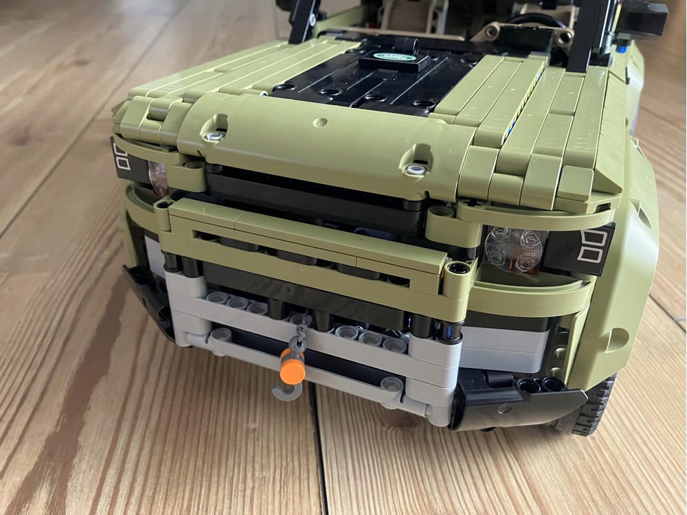 LEGO MOC Lights for Defender (42110) by JKRebrick | Rebrickable - Build ...