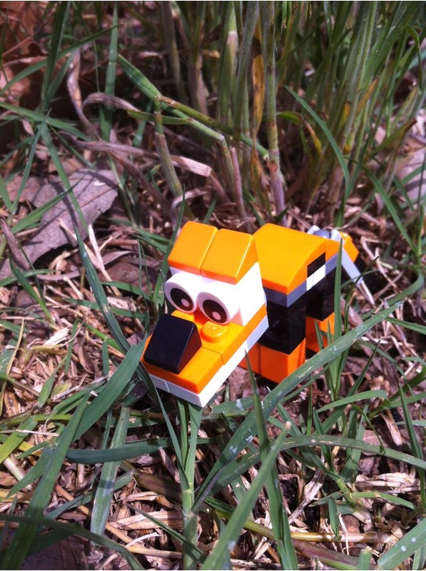 LEGO MOC 30285 Mom Fox and Baby Fox by Turbo8702 | Rebrickable - Build ...