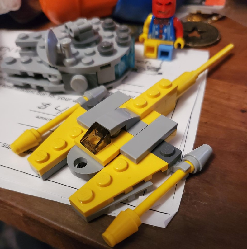 LEGO MOC Naboo Stingray by BigBluFrog | Rebrickable - Build with LEGO