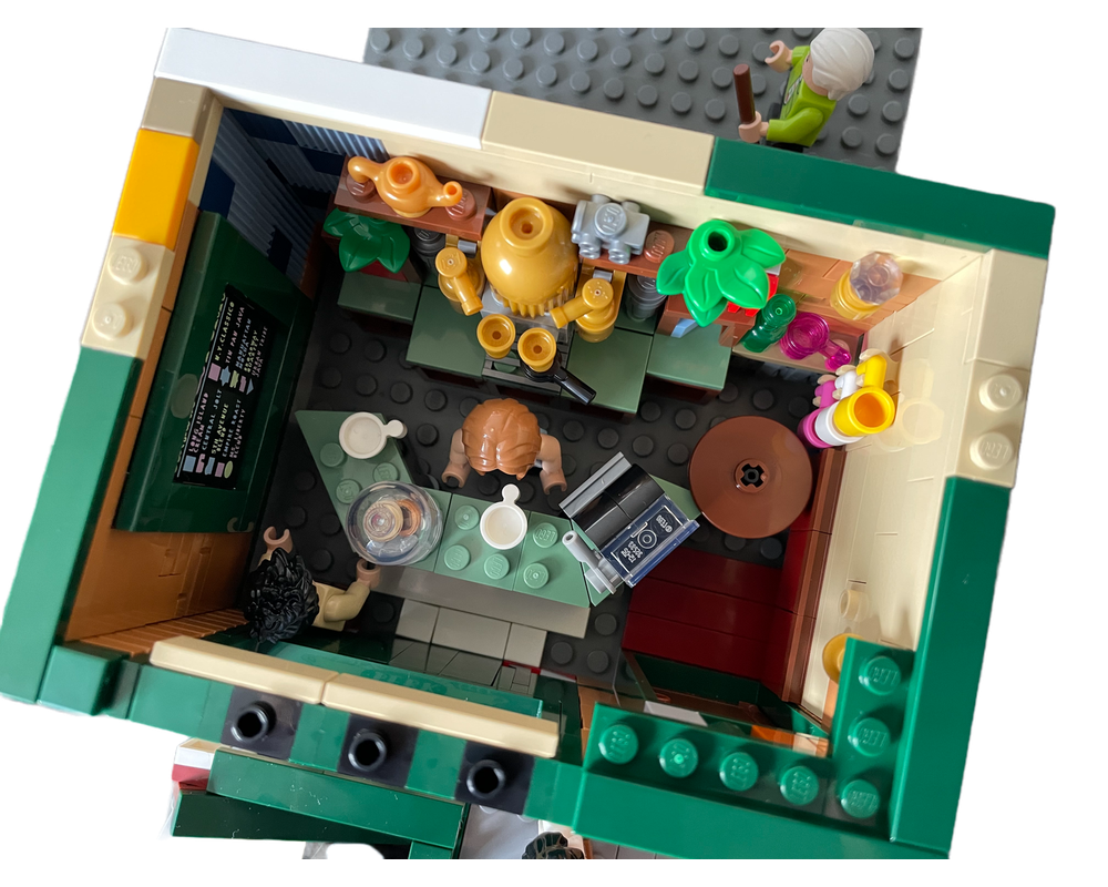 LEGO MOC Central Perk Modular Alternate build 21319 by re-bricked | Rebrickable - Build with LEGO
