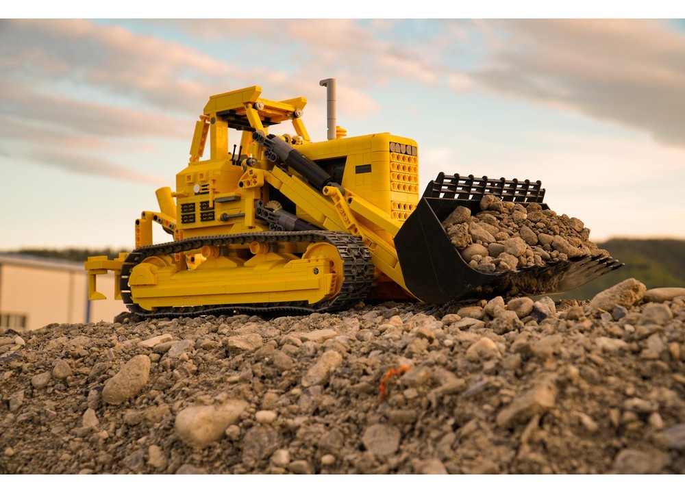 Lego Moc Caterpillar 983 Rc Track Loader By Mani91 Rebrickable