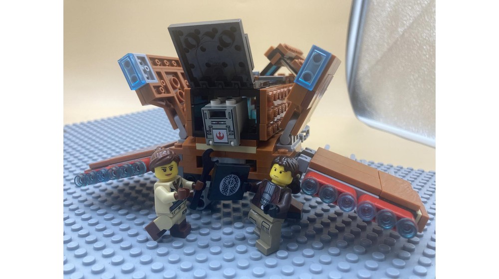 LEGO MOC Moldy Crow Midi Scale by thebrickshipyard | Rebrickable ...