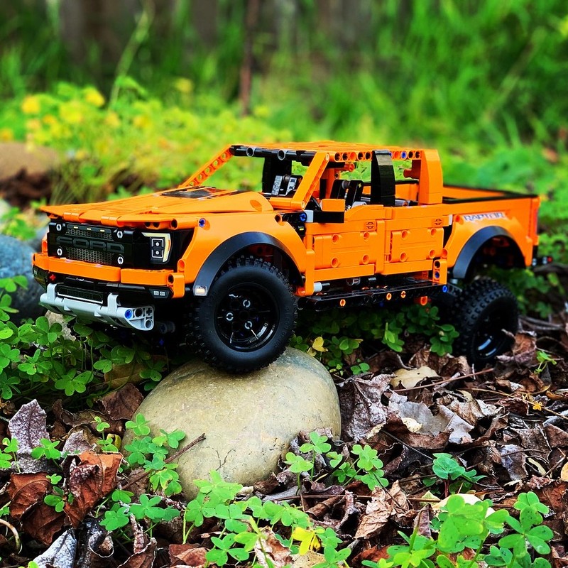 LEGO MOC Ford F-150 Raptor R (V8, 4x4 + steering upgrades) by ...