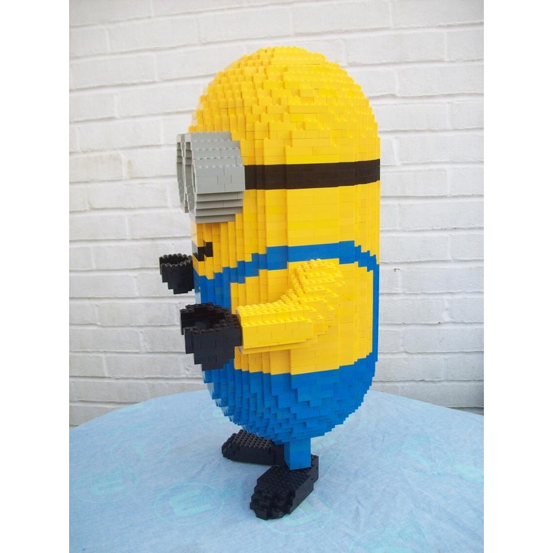 LEGO MOC Large Scale Minion from Despicable Me by otterbournelego ...