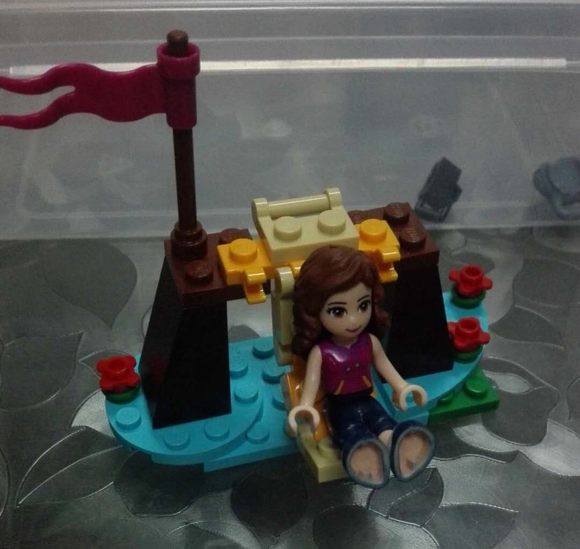 Lego Moc Swing By Qyxchjch Rebrickable Build With Lego