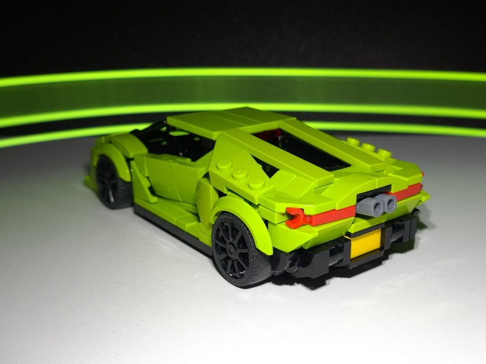 LEGO MOC Lamborghini Revuelto - Lime green by koenkunbricks ...