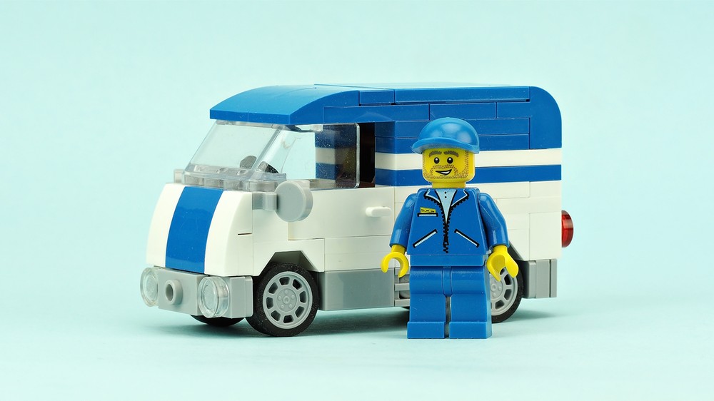 LEGO MOC Small vintage van by De_Marco | Rebrickable - Build with LEGO