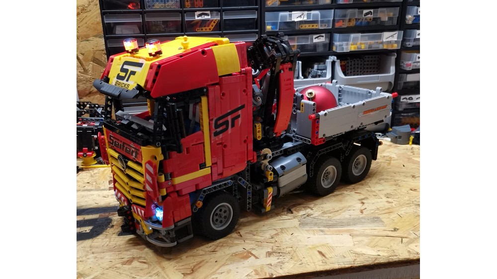 LEGO MOC Mercedes-Benz Actros Crane Truck by SF_Bricks | Rebrickable ...