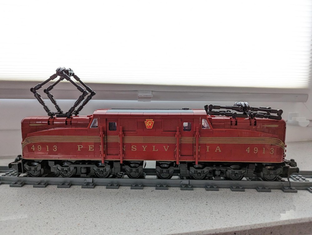 LEGO MOC GG1 Black (PRR & Penn Central Color Scheme) by c_bloxx ...
