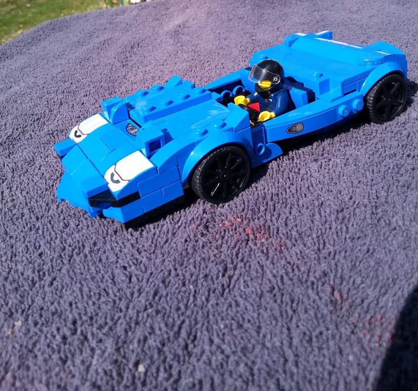 LEGO MOC open cockpit car by qbcrunch | Rebrickable - Build with LEGO