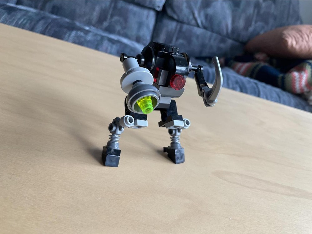 LEGO MOC Guardian Robot by Rickyduf | Rebrickable - Build with LEGO