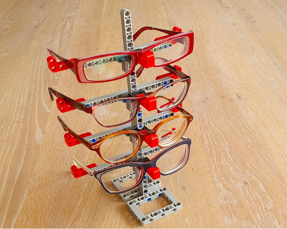 LEGO MOC Holder for 4 glasses by Lazze | Rebrickable - Build with LEGO