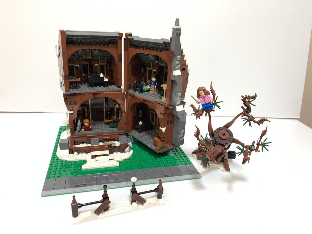 LEGO MOC The Howling Hideout by rykfield | Rebrickable - Build with LEGO