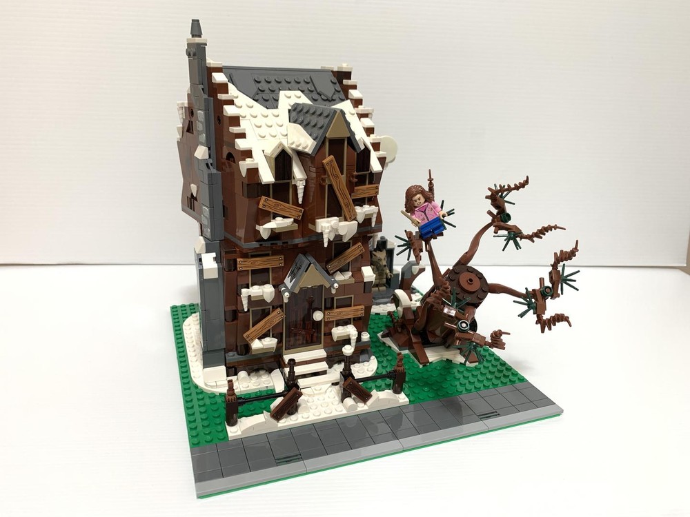 LEGO MOC The Howling Hideout by rykfield | Rebrickable - Build with LEGO