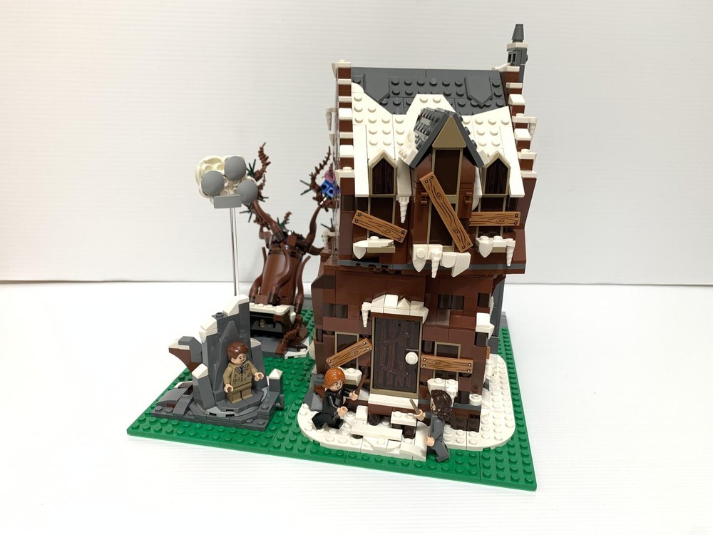 LEGO MOC The Howling Hideout by rykfield | Rebrickable - Build with LEGO