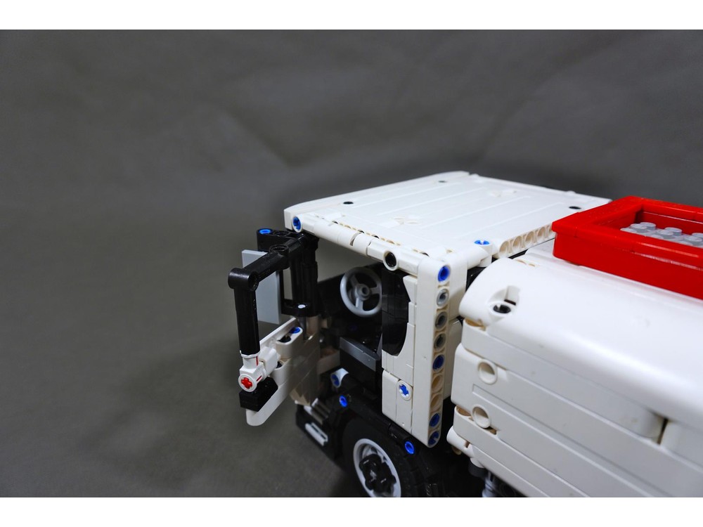 LEGO MOC Scania P-Series Fuel Tanker by DamianPLE Technic Garage ...