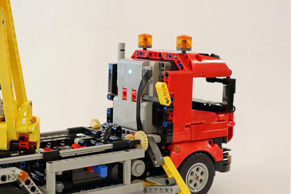 Lego Moc Motorized Cherry Picker Upgraded By Brickman7 Rebrickable