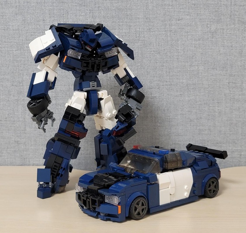 LEGO MOC transformer barricade by wowblock | Rebrickable - Build with LEGO