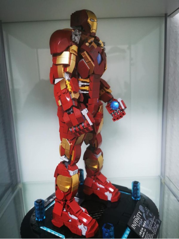 LEGO MOC Iron Man Mark 43 Rebuild by Kilo-Whiskey | Rebrickable - Build ...