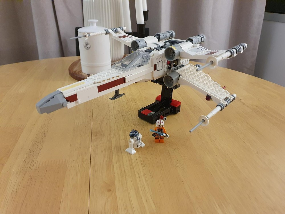 LEGO MOC-150725 Display Stand for 75301 Luke's X-Wing by SeaBeast ...