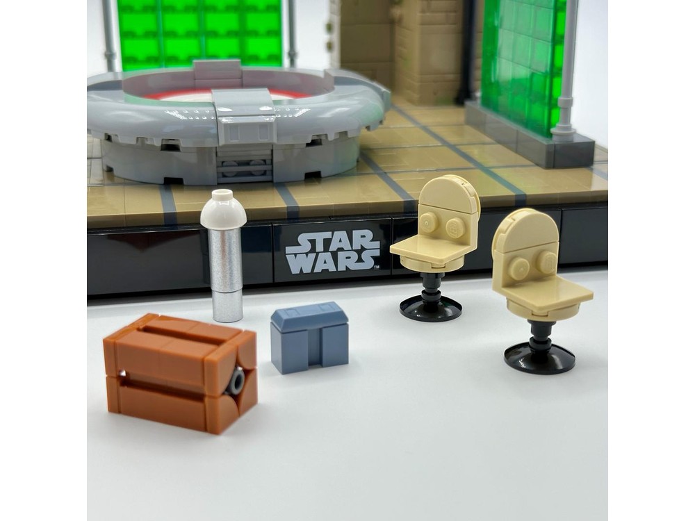 LEGO MOC Yavin IV Rebel Base Strategy Center Diorama MOC by ...