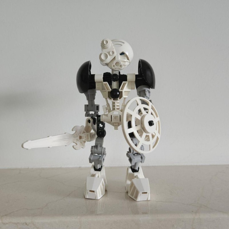 LEGO MOC Toa Mata Kopaka Revamp by Klocki_Fan | Rebrickable - Build ...