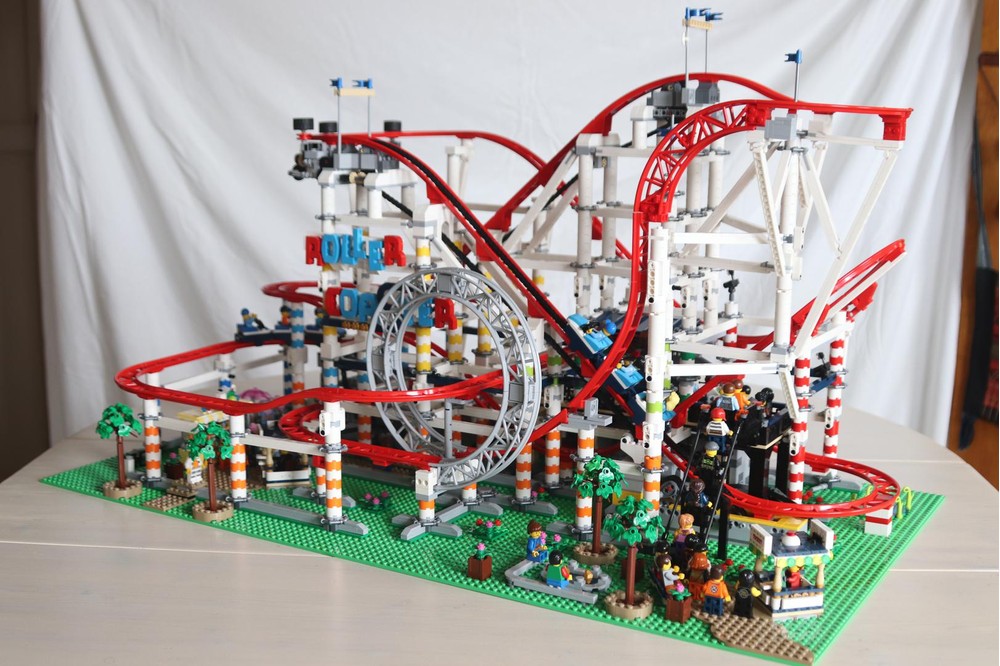 Lego Moc Dual Chain Roller Coaster By Bku Rebrickable Build With Lego
