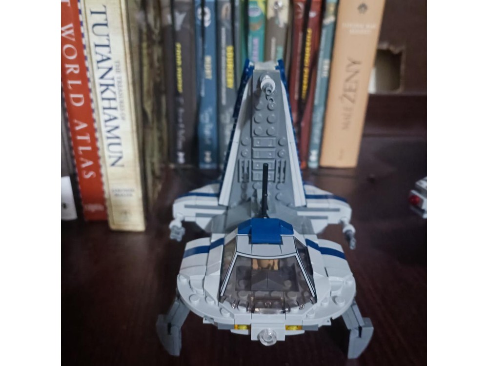 Lego Moc Cis Sheathipede Class Shuttle By Bookworm12 Rebrickable