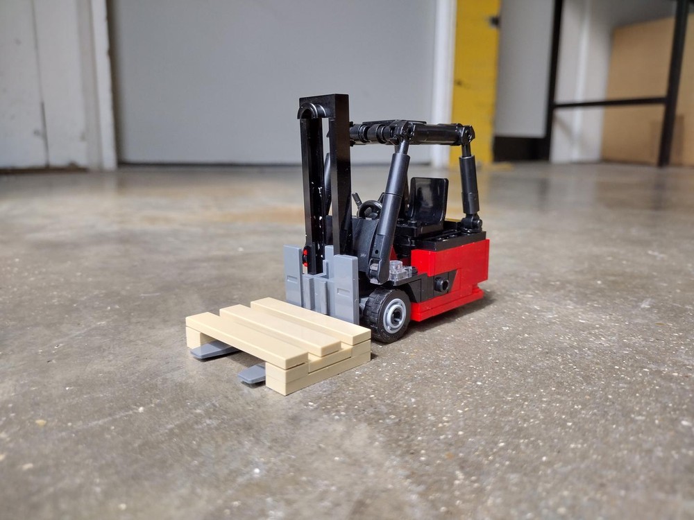 LEGO MOC Electric Forklift by EvilEnderman | Rebrickable - Build with LEGO