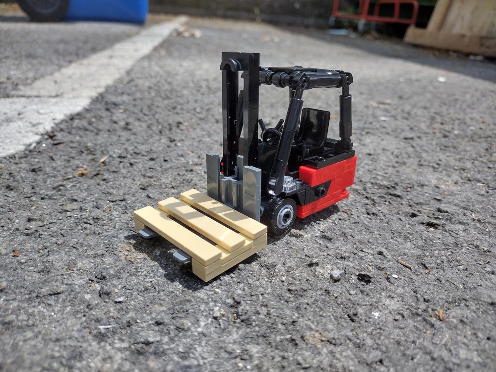Lego Moc Electric Forklift By Evilenderman Rebrickable Build With Lego