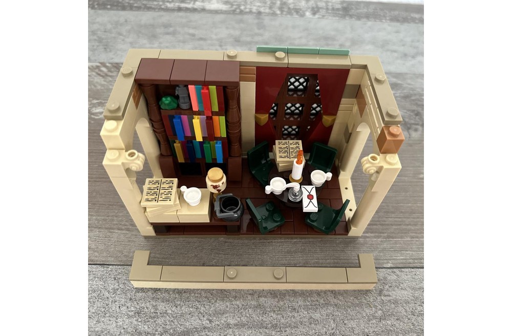 LEGO MOC Hogwarts Teacher's Lounge - LEGO Harry Potter by ...