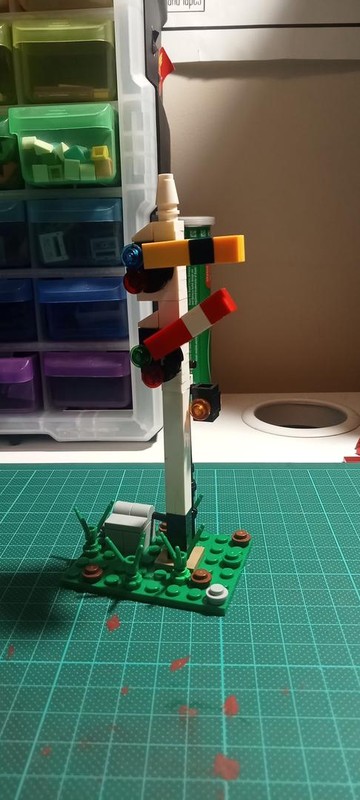 LEGO MOC Railway Signal by Jades_hobbies | Rebrickable - Build with LEGO