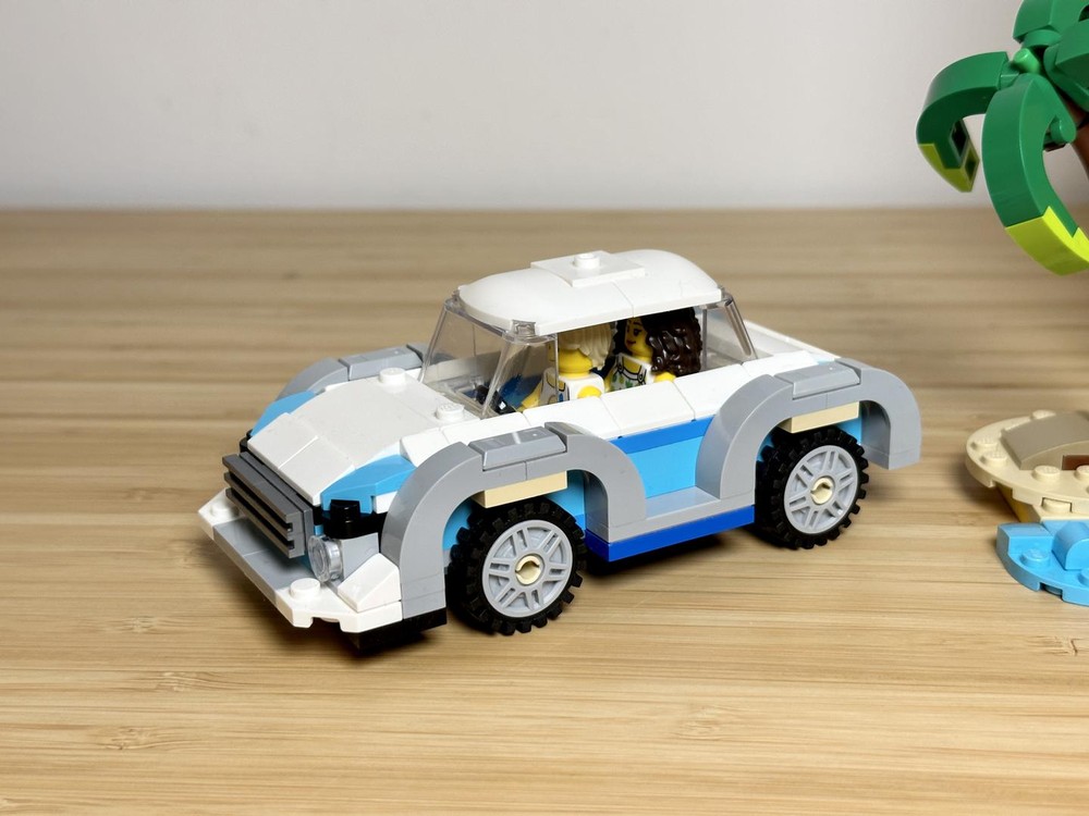 LEGO MOC Sabre Island Eldorado Lighthouse - Alternate Build of 2 x ...