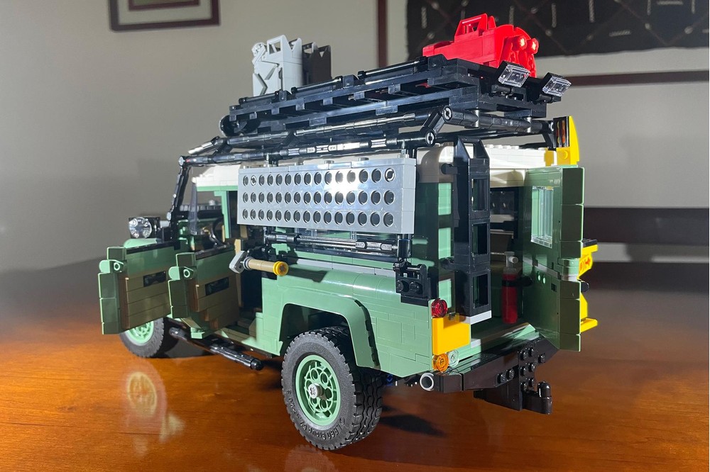 LEGO MOC 10317 MOD - Land Rover Classic Defender 110 by eduardo5696 ...