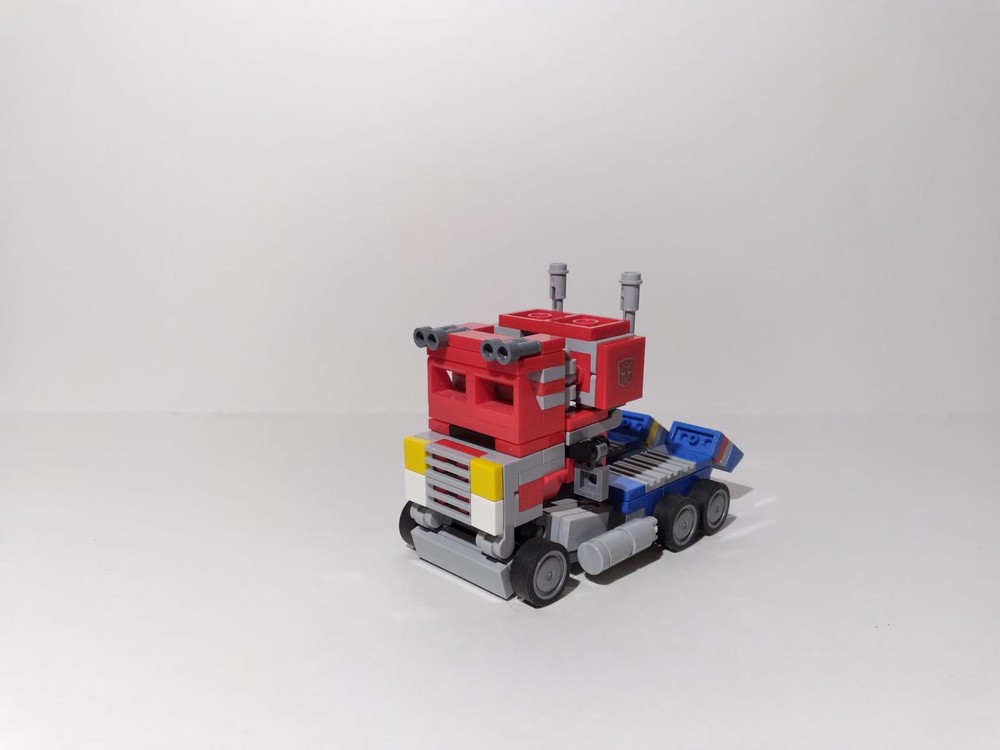 LEGO MOC-153322 Lego Deluxe Optimus Prime MOC by TheDeltaBuilder ...