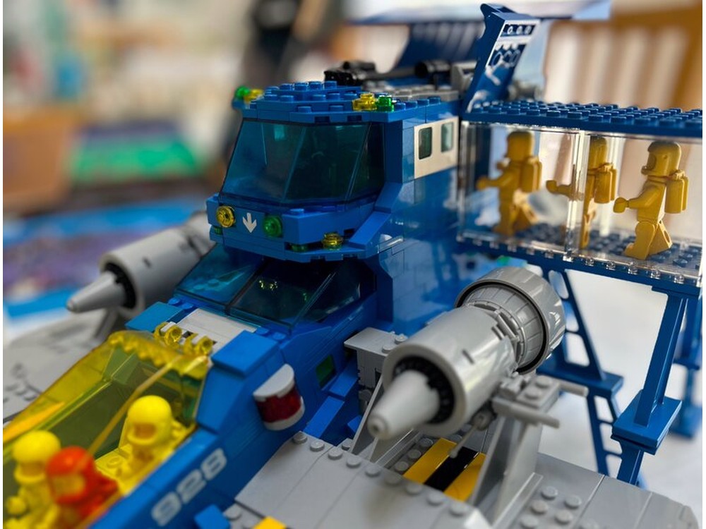 Lego Moc Galaxy Transporter By Kermith72 Rebrickable Build With Lego