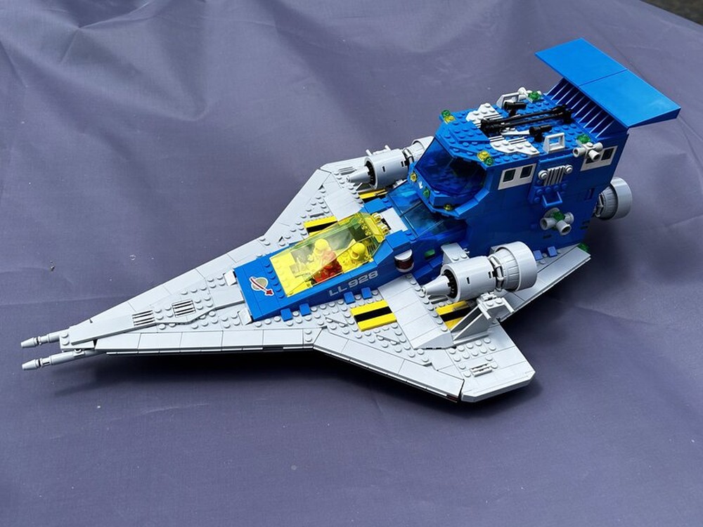 Lego Moc Galaxy Transporter By Kermith72 Rebrickable Build With Lego