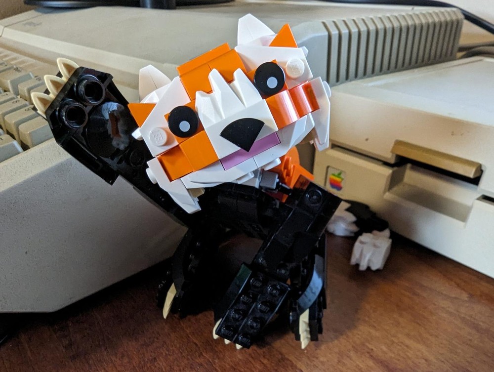 LEGO MOC Red Panda by snugglepanda | Rebrickable - Build with LEGO