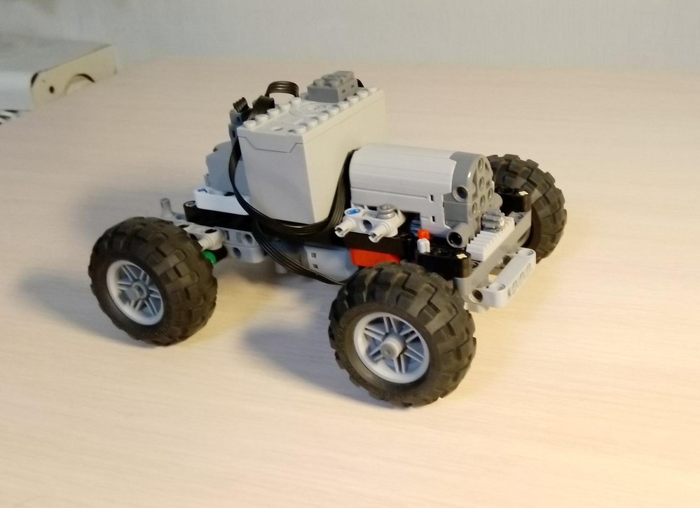 LEGO MOC The smallest 4x4 car with differentials by aas | Rebrickable ...