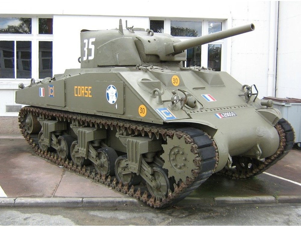 Lego Moc M4a2 75 Sherman By Etphhm Rebrickable Build With Lego