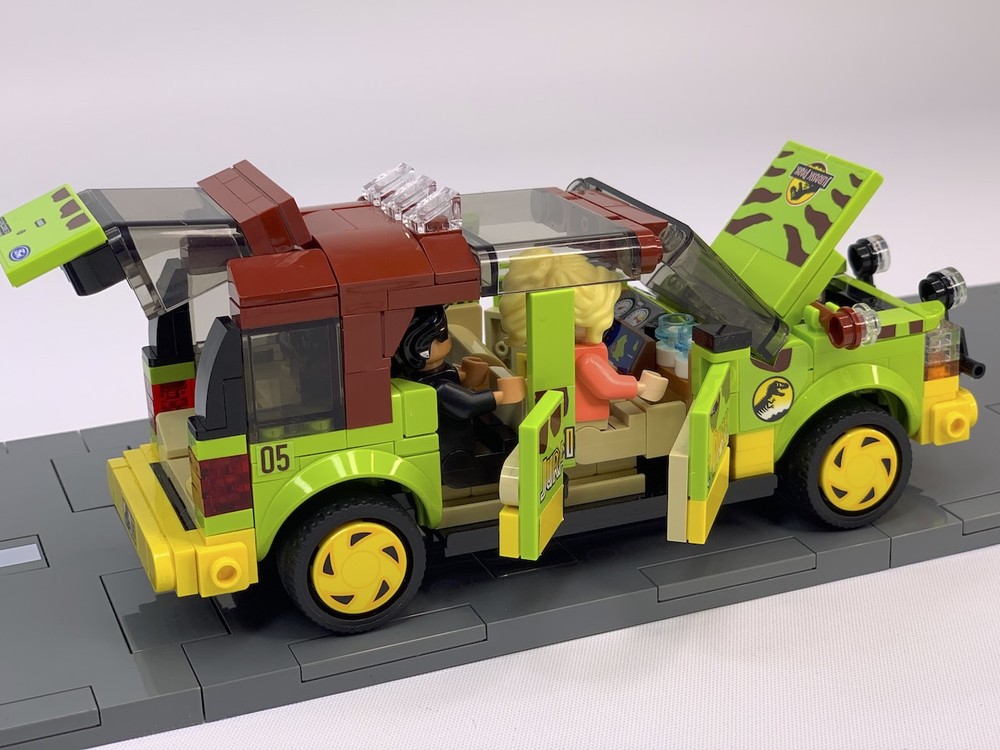 LEGO MOC Jurassic Park Ford Explorer | Minifigure friendly by ...