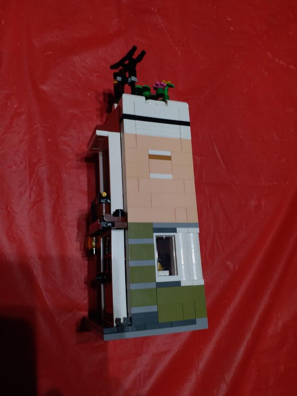 LEGO MOC 31131 Townhouse by cfcra | Rebrickable - Build with LEGO