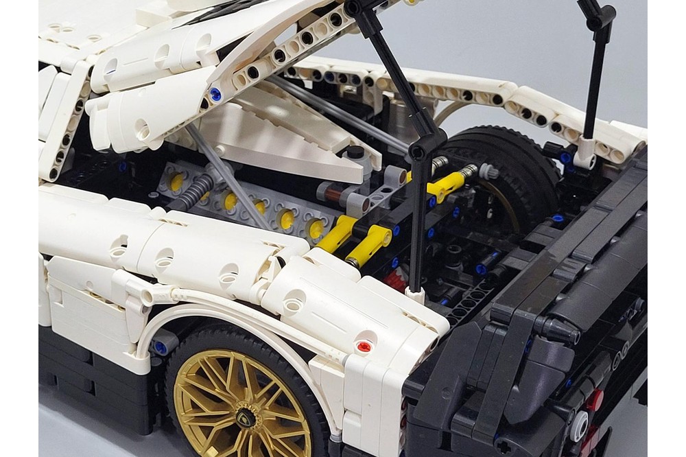 LEGO MOC Maserati MC12 (1:8) White by Artemy Zotov | Rebrickable ...