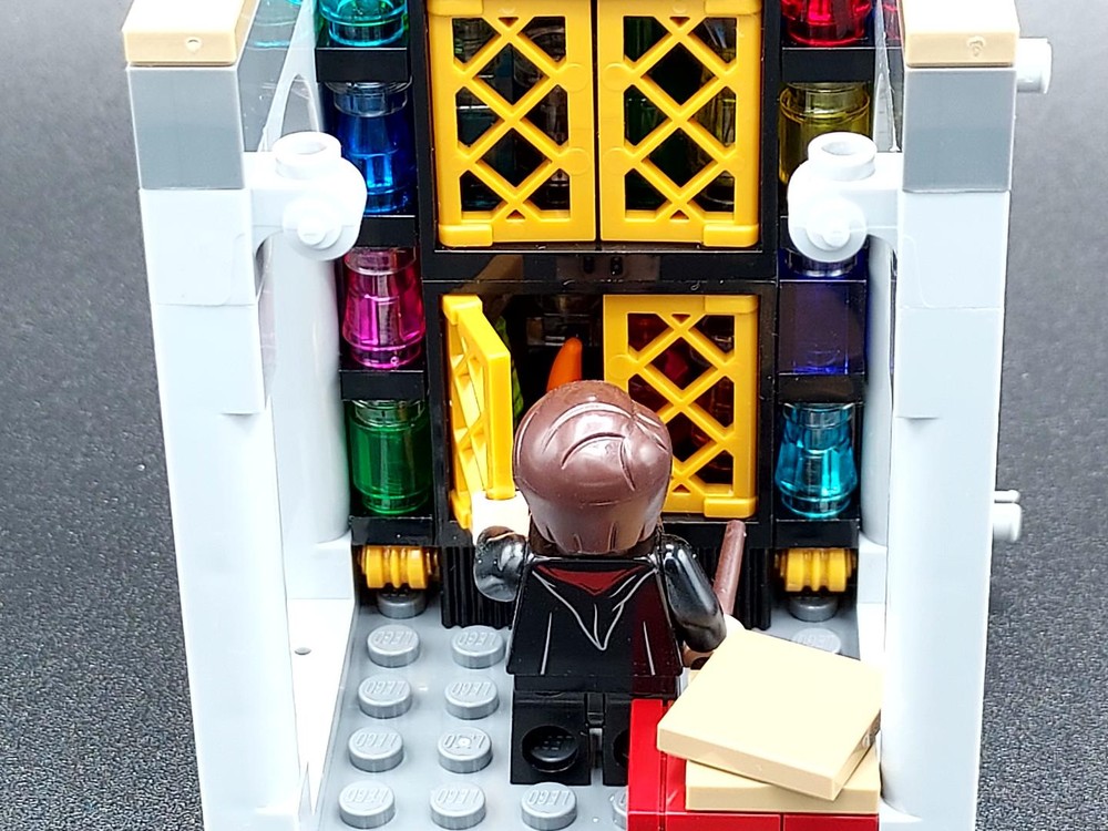 LEGO MOC Potion Master's Office by TrevorToad | Rebrickable - Build ...