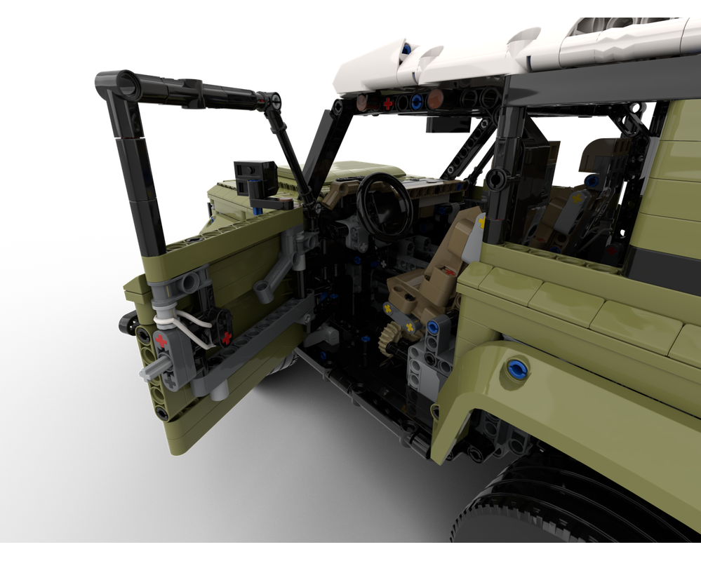 LEGO MOC Motorised Defender v6 by gamayun | Rebrickable - Build with LEGO