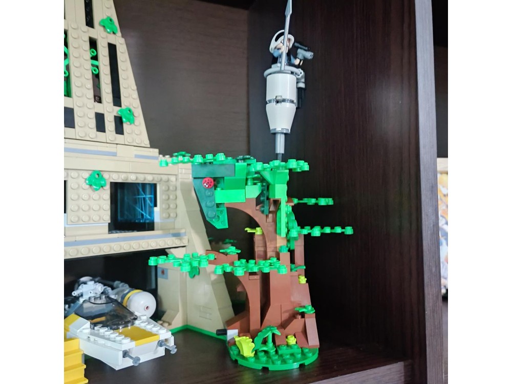 LEGO MOC An improved tree for the Yavin 4 base by bookworm12 ...