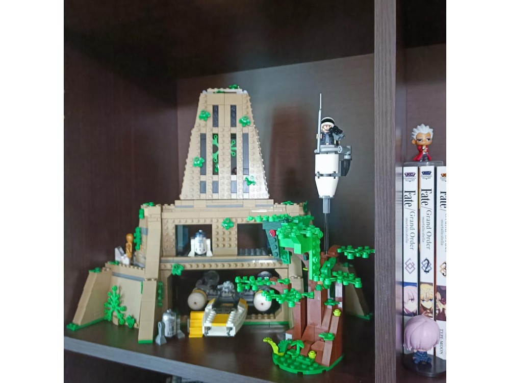 LEGO MOC An improved tree for the Yavin 4 base by bookworm12 ...